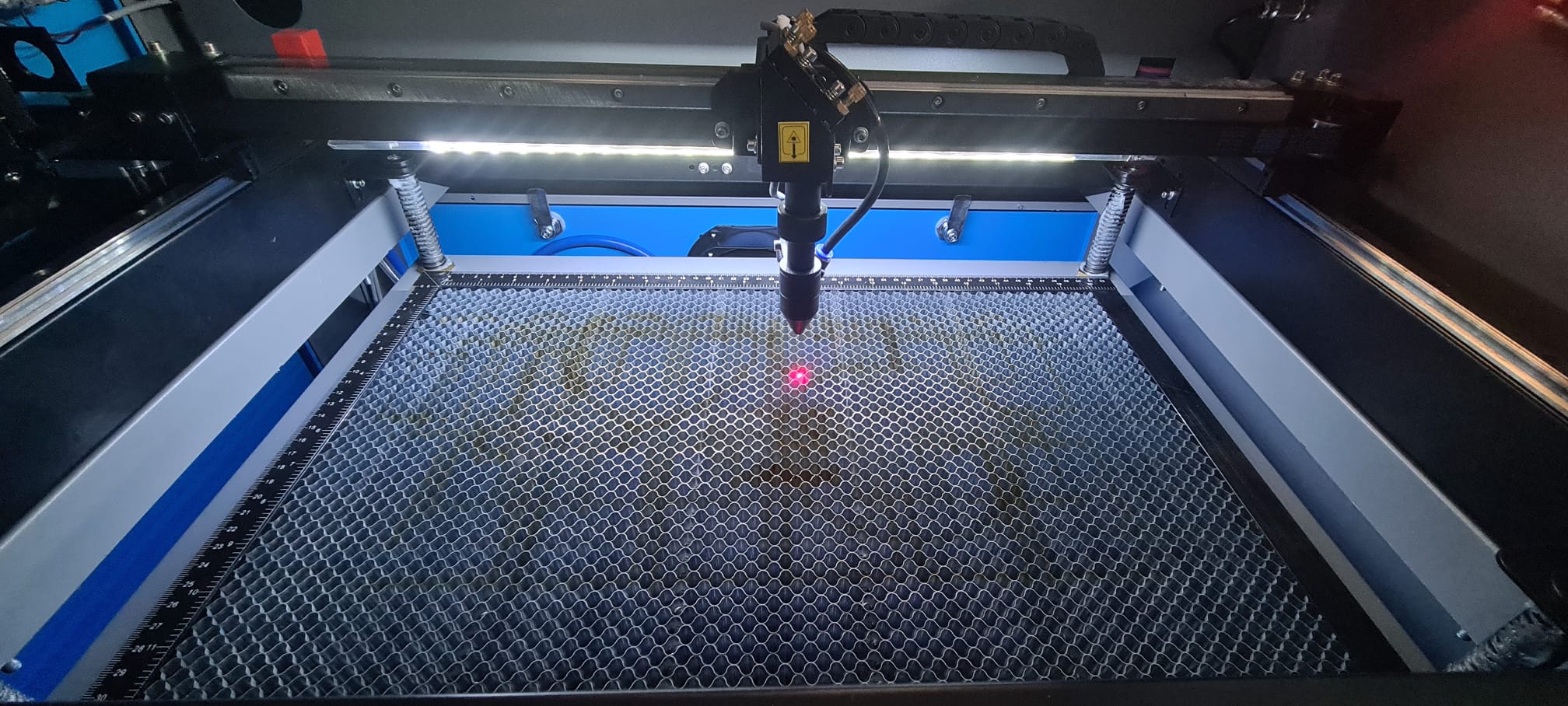 Patrick Grindel Laserbearbeitung - Startseite